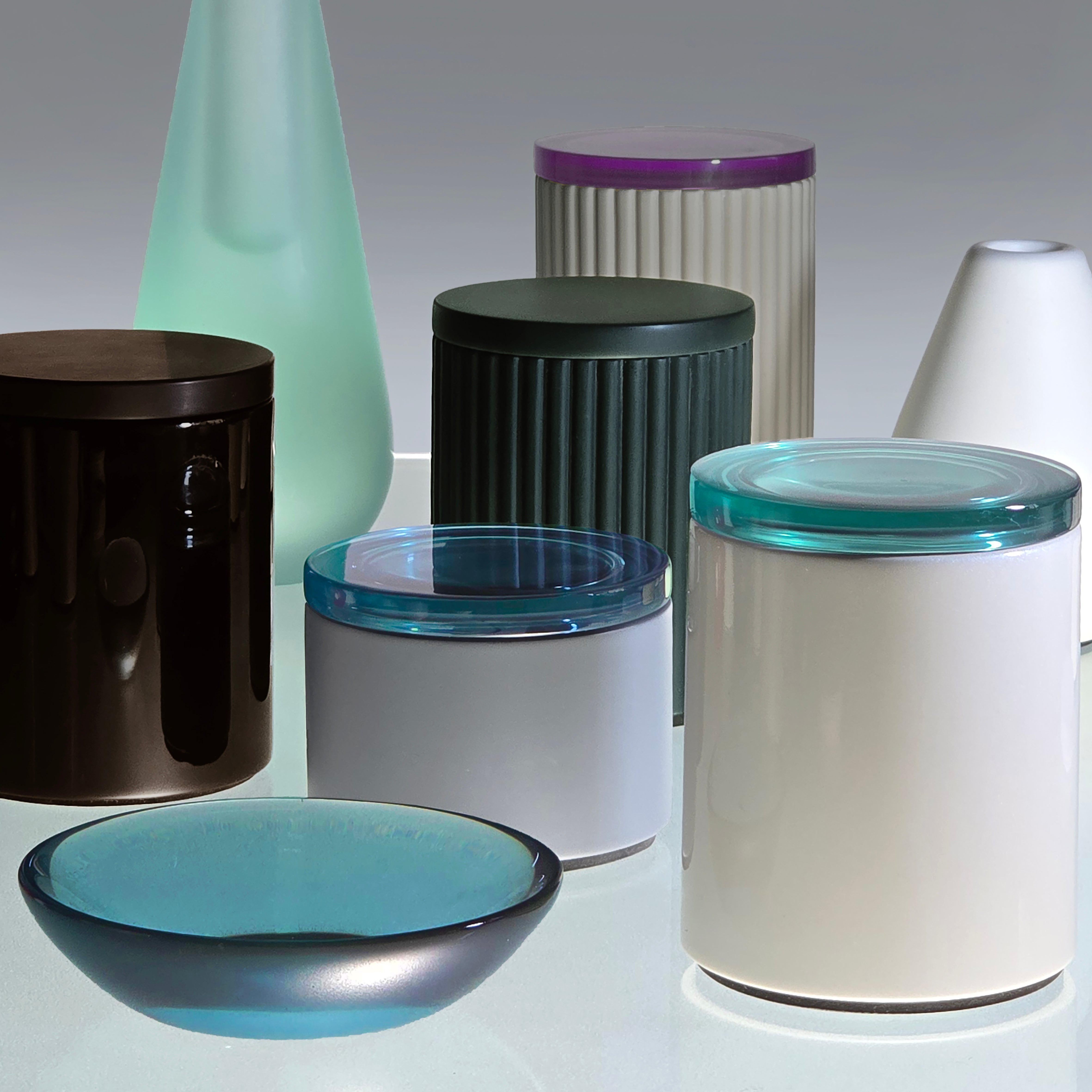 Luxurious Hand-cast Sleek Classic Resin | Via Motif